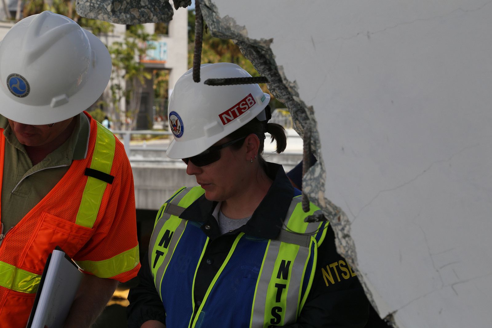 Firstline supervisors of construction trades & extraction workers ...