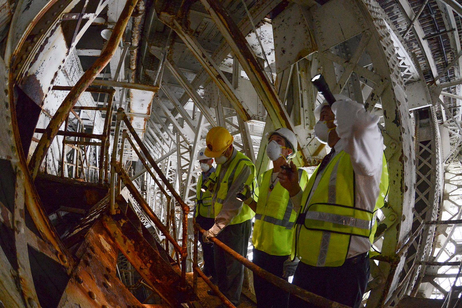 Miscellaneous extraction workers, including roof bolters & helpers ...